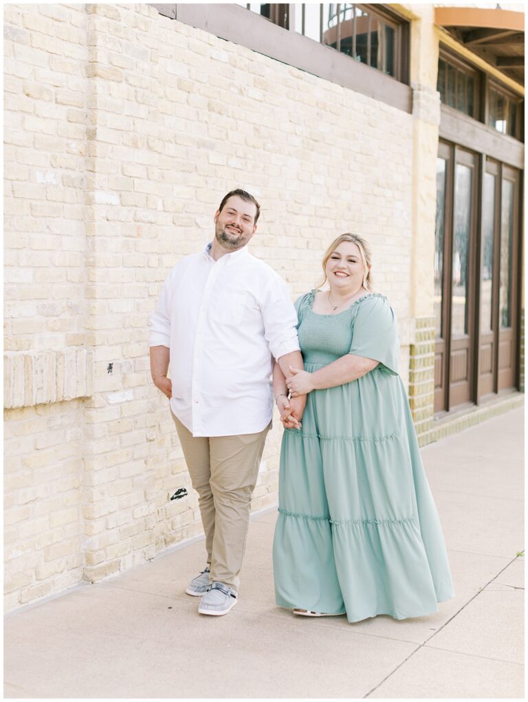 Jacklynn & AJ | Downtown Cuero, Texas Engagement Session ...